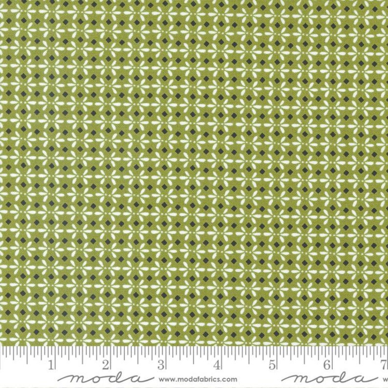 Blizzard Snow Angels Pine by Sweetwater for Moda Fabrics 55624 23 Sold ...