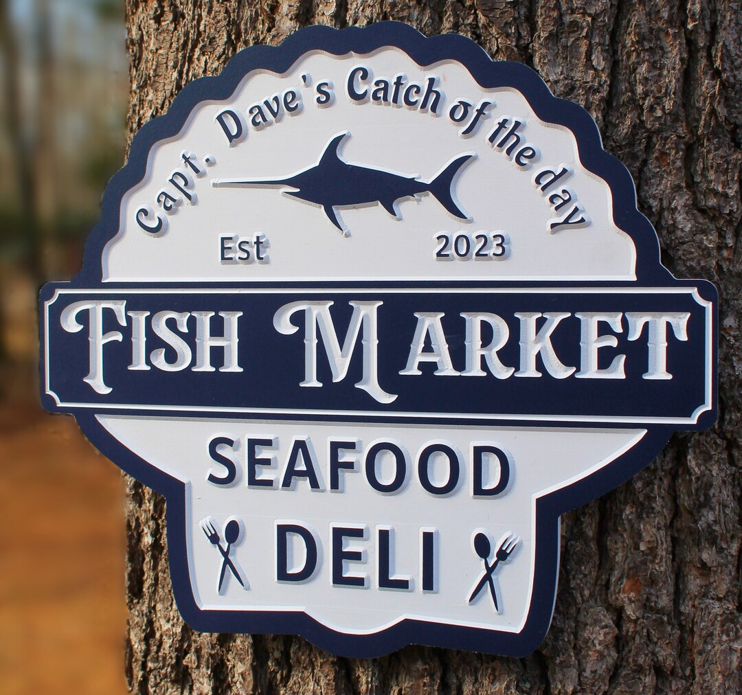 Customizable Carved PVC Signs / Outdoor Name Sign Scalloped Shaped ...