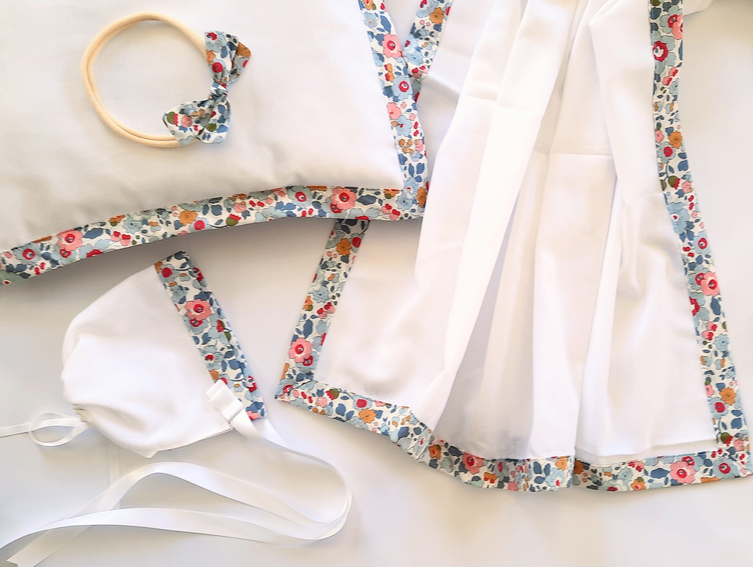 Liberty & Linen Baby Wrap Set - Pram/cradle Sheet and Pillow Set - Baby ...
