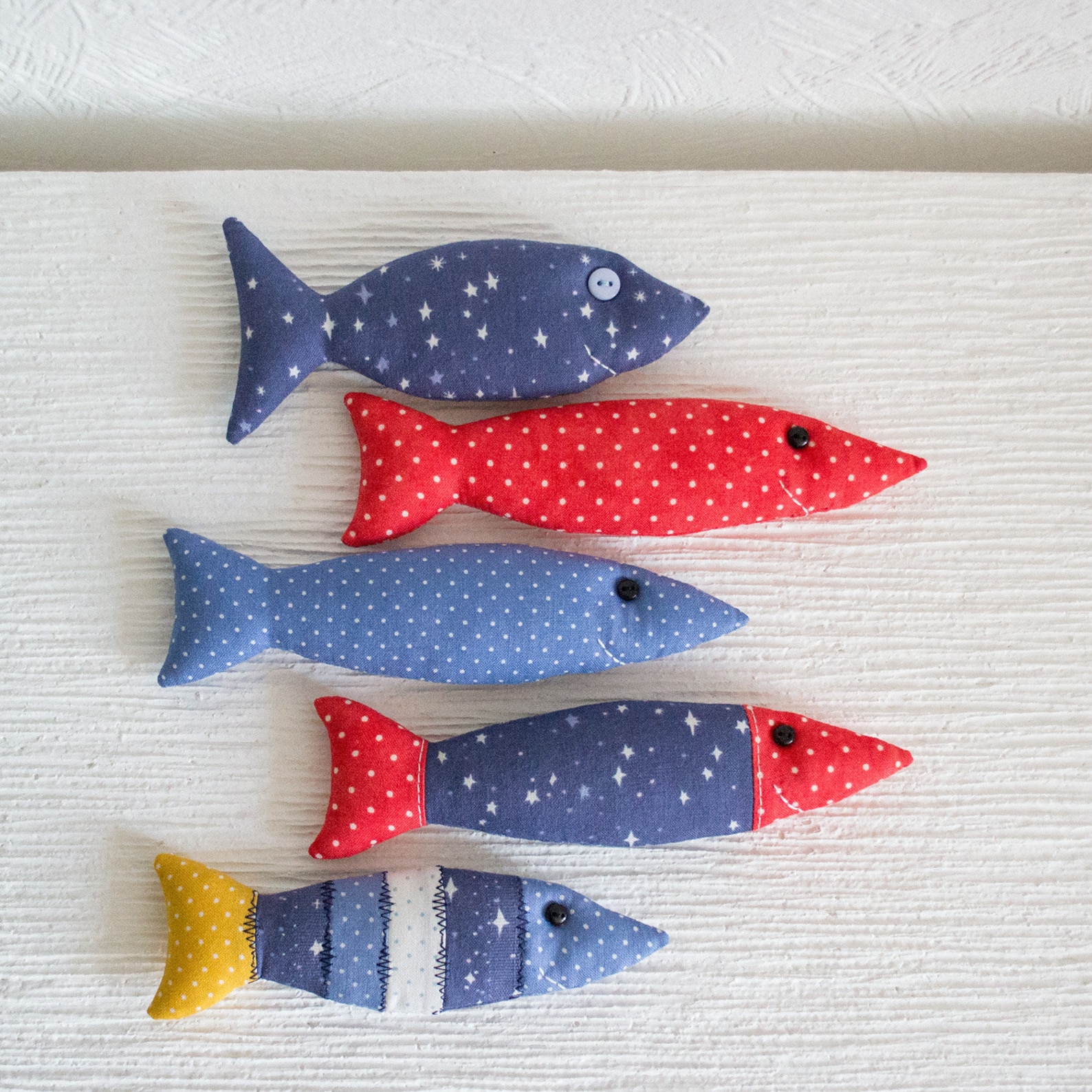 Fish garland Nautical decor Fish wall decor Blue fish Red fish | Etsy