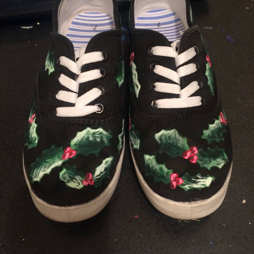 Christmas Holly Shoes - Etsy