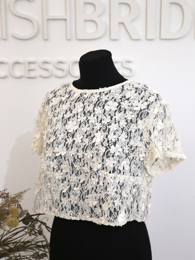 In stock Size L bust 102 cm/40 in: Ivory Blossom Lace Top | Etsy