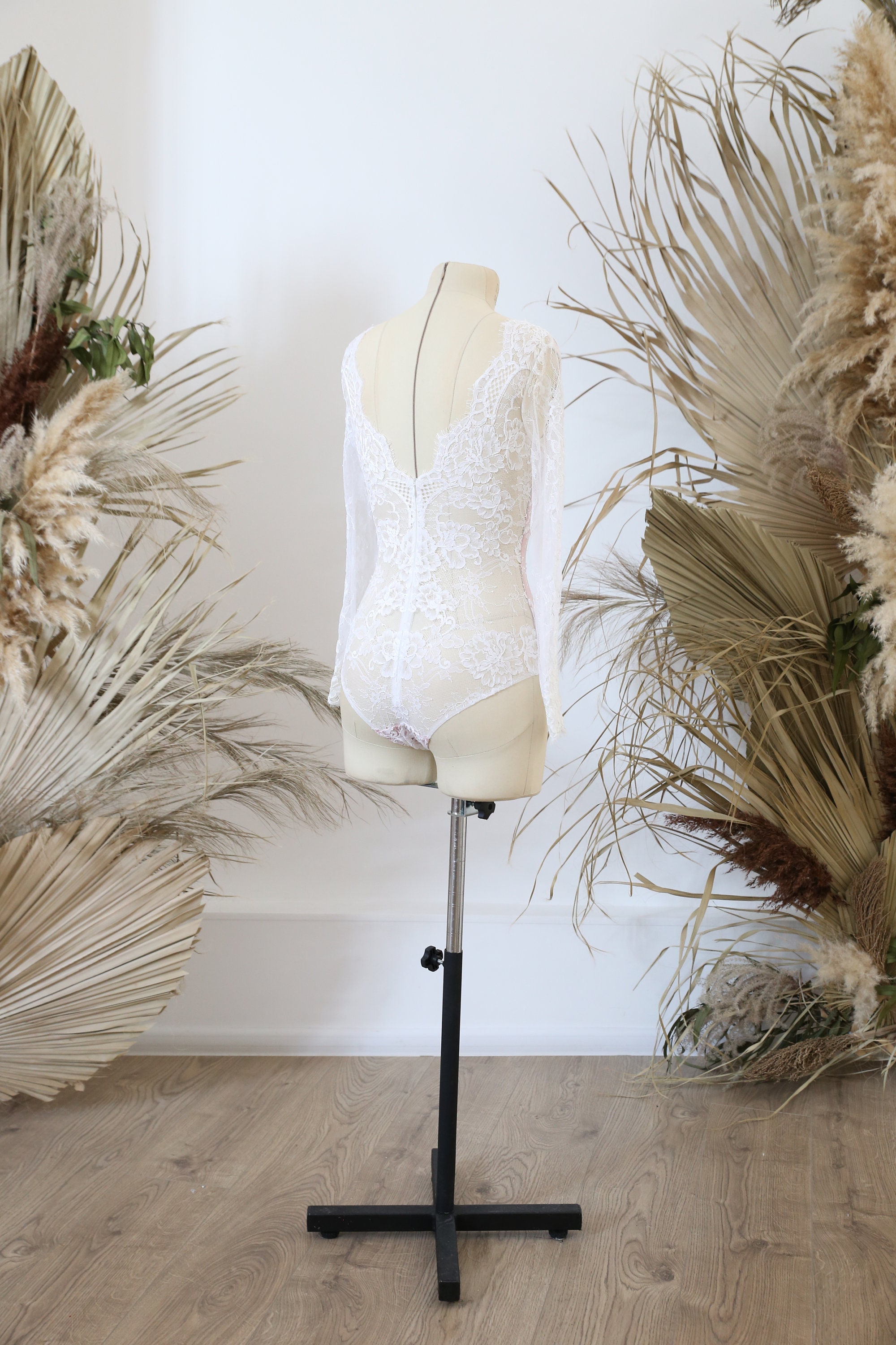 75% OFF Aster Lace Bodysuit: White & Blush Lingerie, Size S - Etsy