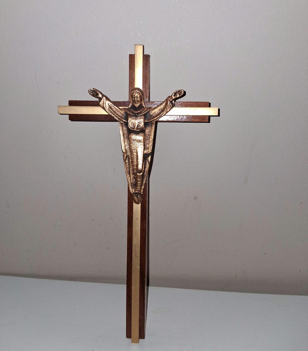 Vintage Mid Century Catholic Crucifix Triumphant Christ Wood Cross 10 ...