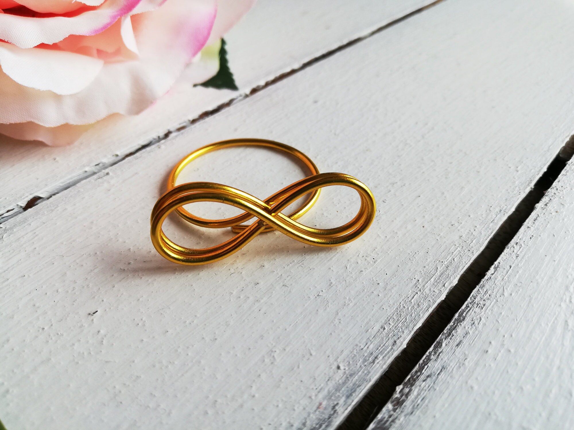 Infinity Place Card Holder, Gold Place Card Holder, Escort Card Holder ...