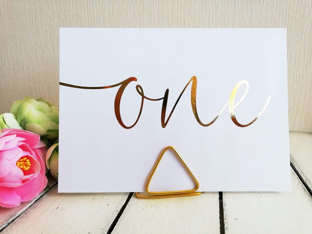 Modern Table Number Holder, Triangle Table Number Holder Clip, Pyramid ...