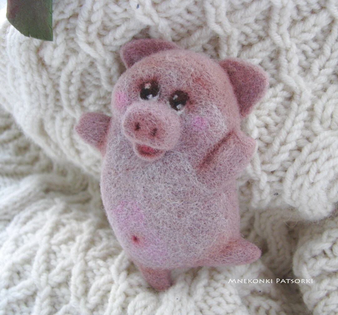 Needle Felting Pink Pig Made to Order Needle Felted Brooch Pink Piggy ...