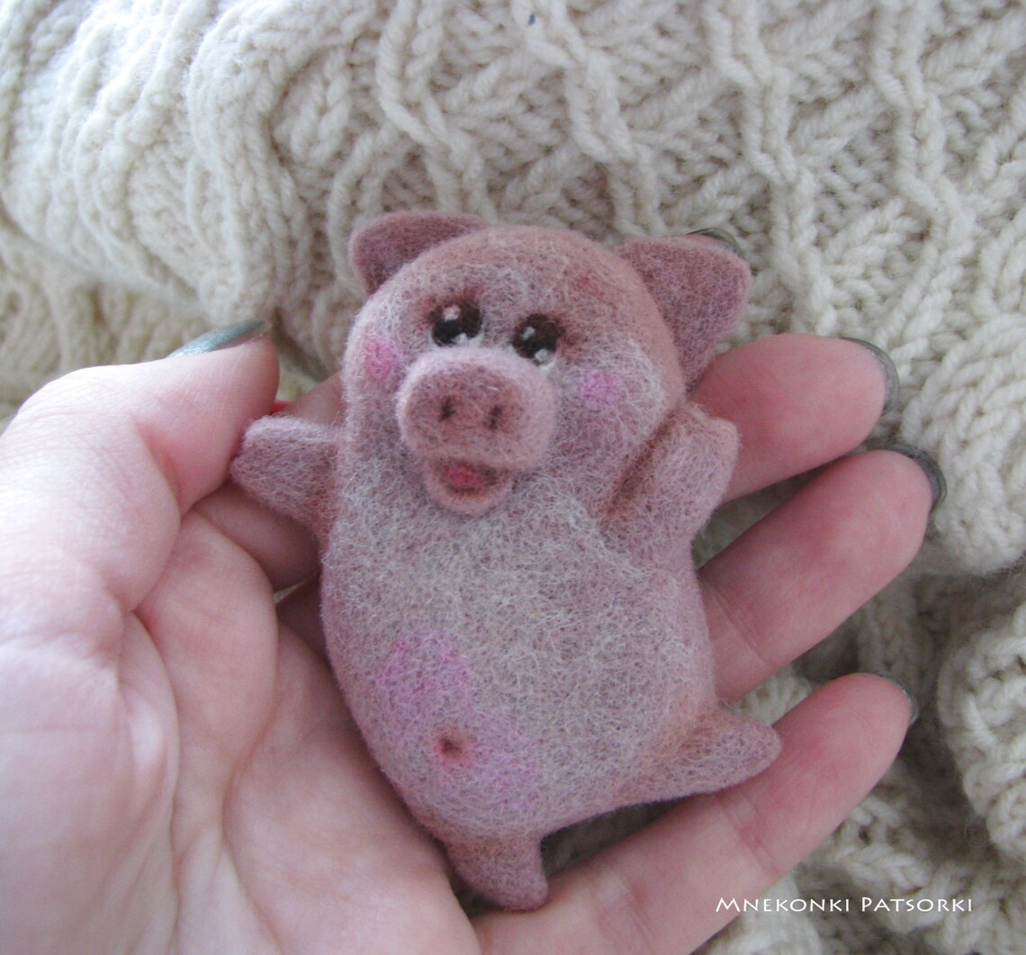 Needle Felting Pink Pig Made to Order Needle Felted Brooch Pink Piggy ...