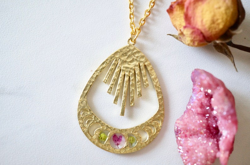 Real Pressed Flowers in Resin, Gold Moon Phase Necklace With Heather ...