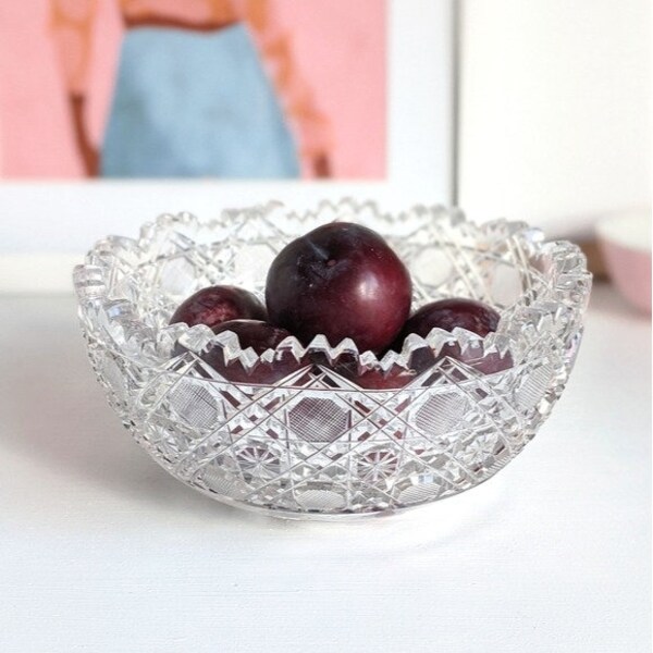 Sawtooth Edge Crystal Bowl - Etsy