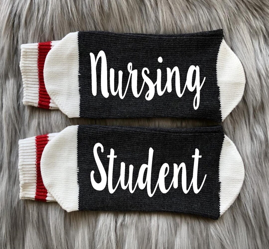 Nursing Student Socks -nurse Gifts-nurse Est 2025-nurse off Duty-scrub ...
