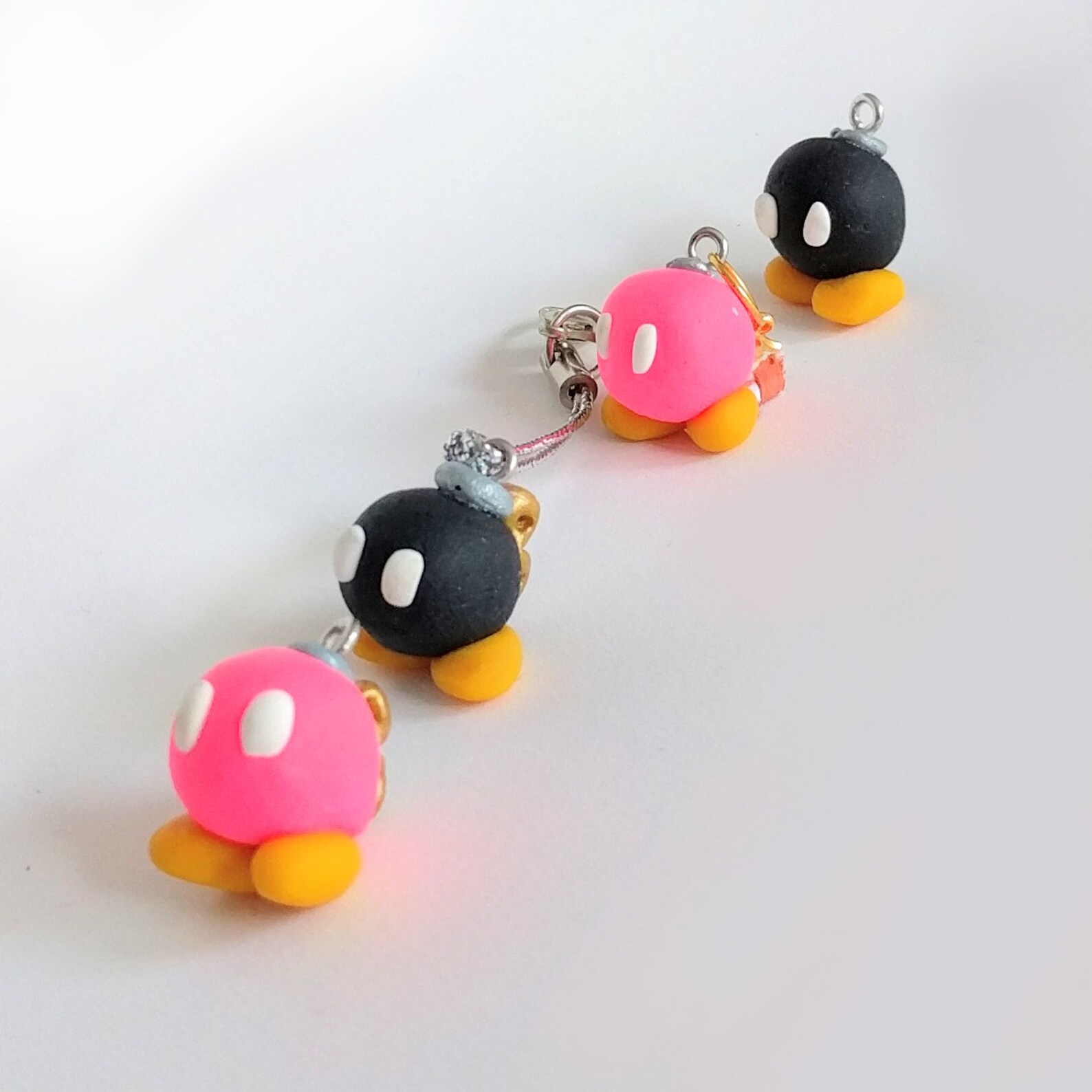 Bob-omb Battlefield Charm - Black or Pink! - Keychain - Super Mario 64 ...