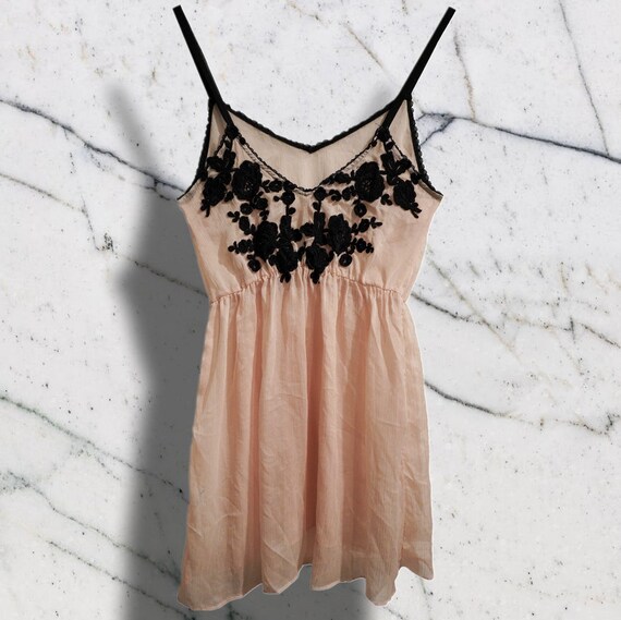 Sheer Peach (Vintage?) Negligee/Top with Black Lace E… - Gem