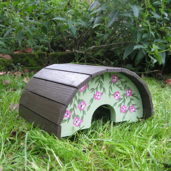 Toad House Outdoor - Etsy