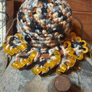 Crochet Your Own Fidget Octopus Pattern – Perfect for Anxiety & Focus ...