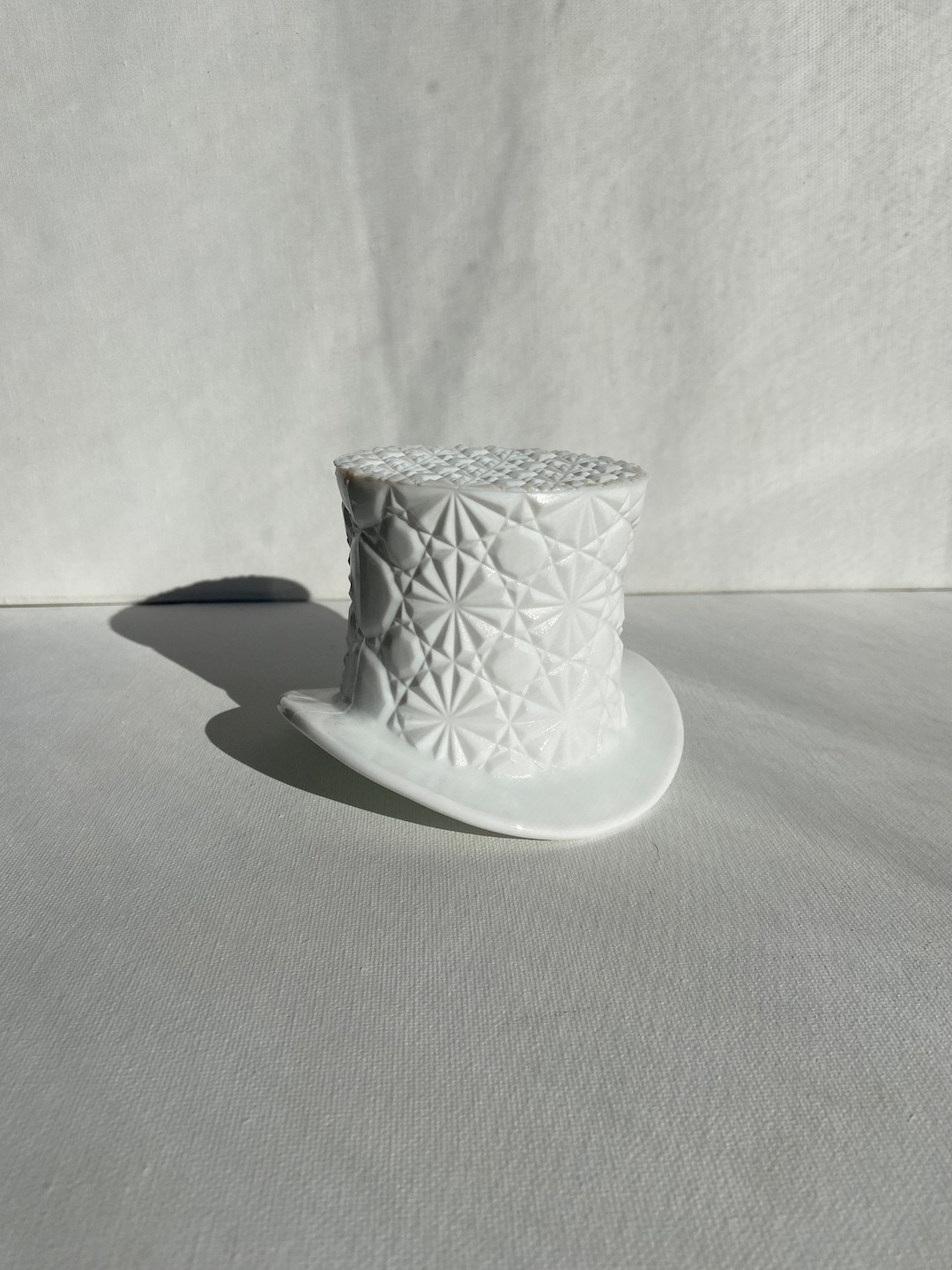 Milk Glass Daisy and Button Pattern Top Hat - Etsy