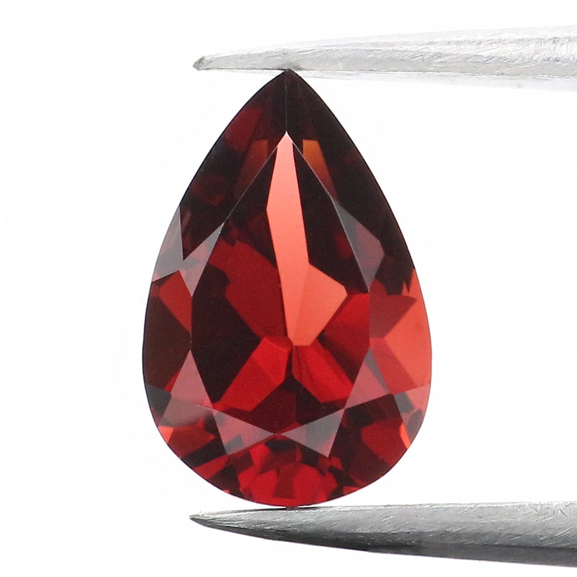 1.60 Ct Dark Red Color Red Garnet Pear Gemstone VS1 Clarity 9.00 MM ...