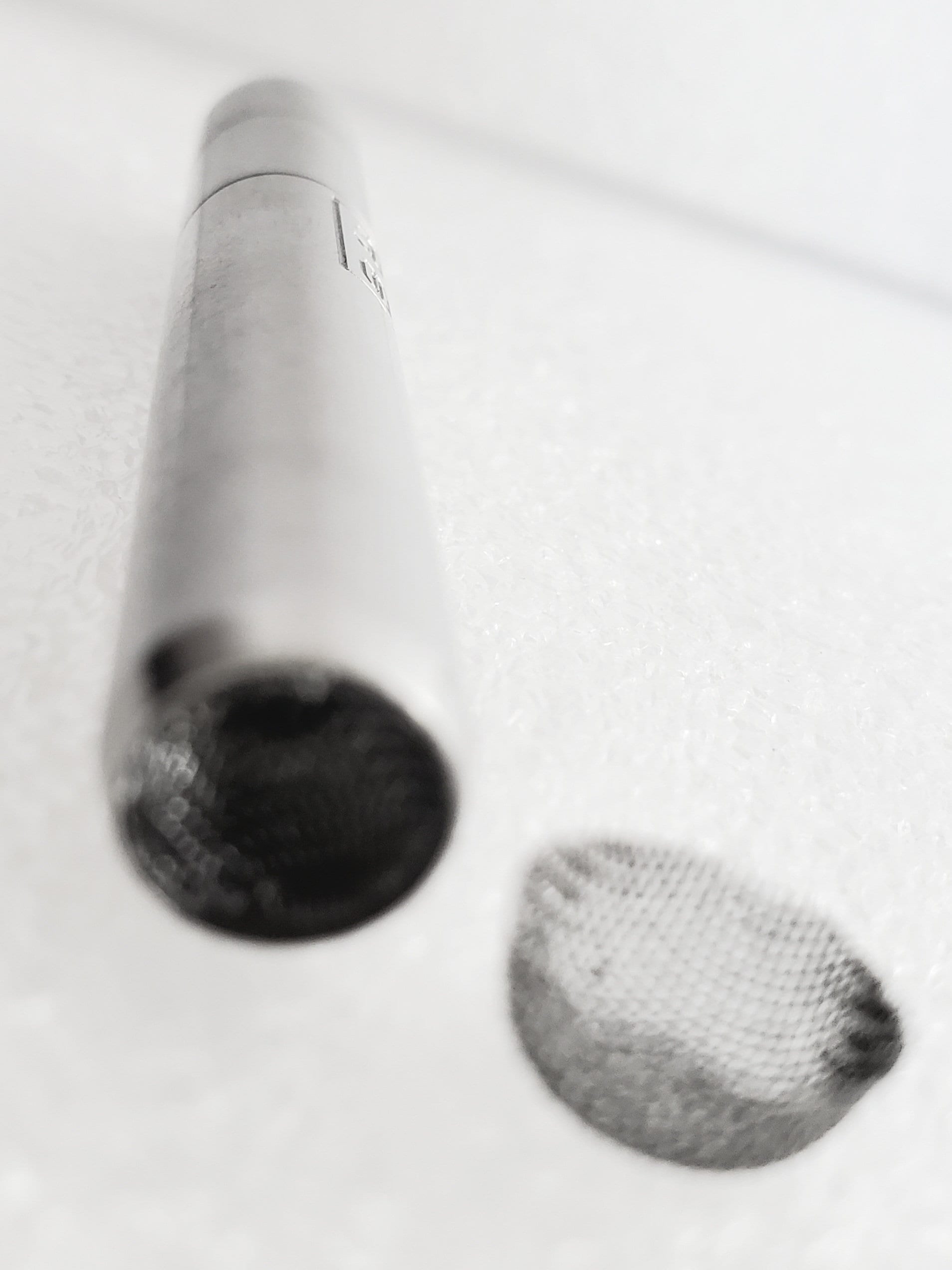 Deluxe Pure Titanium One Hitter (ti1e) Bundle: Silicone End Caps ...