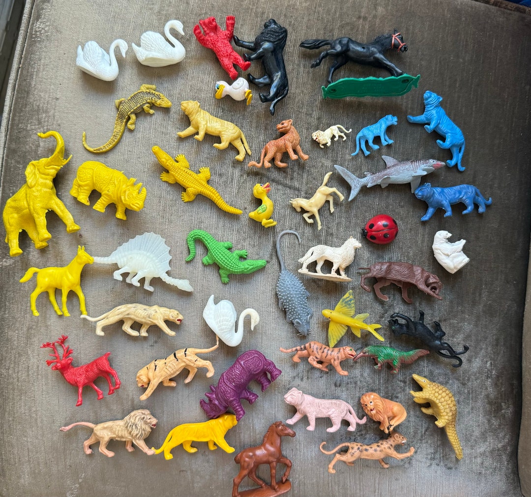 Vintage Plastic Toy Animals Lot of 42, Retro Plastic Animals Assorted ...