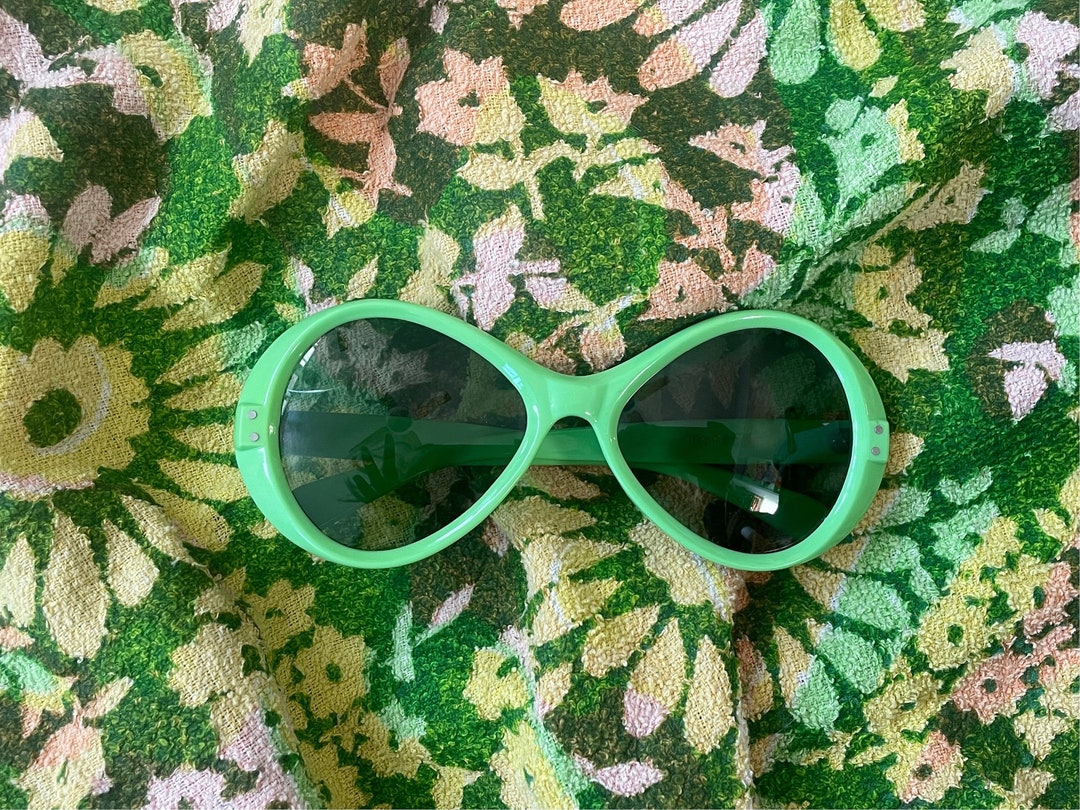 Vintage 1960s Mod Sunglasses, 60s Green Made in Italy Sunglasses, Italy ...