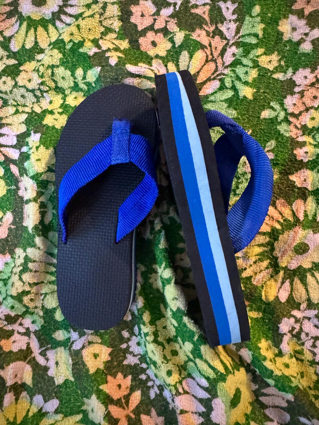 Vintage Kids 70s 80s Blue Layered Flip Flop, Shades of Blue 1980s 1970s ...