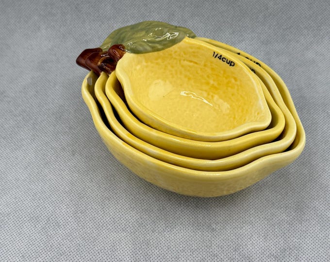 Tupperware Measuring Cups Yellow Complete Set of 6 Stackable Plastic ...