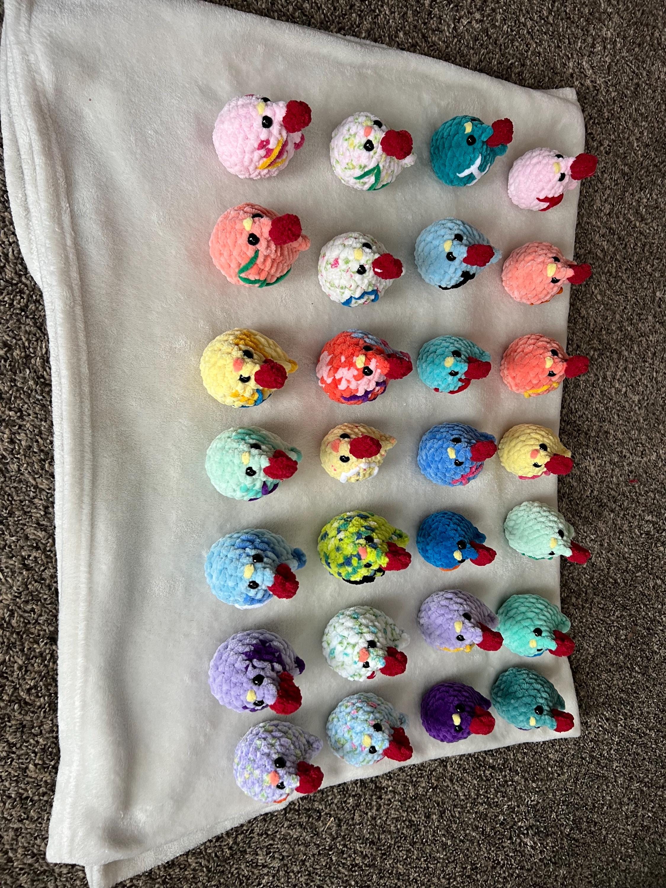 Handmade Crochet Amigurumi Mini Chickens, Keychain, Pocket/desk Pet ...