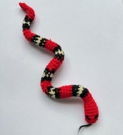 Crochet PATTERN Coral Snake | Crochet Bracelet Snake Amigurumi Pdf in ...