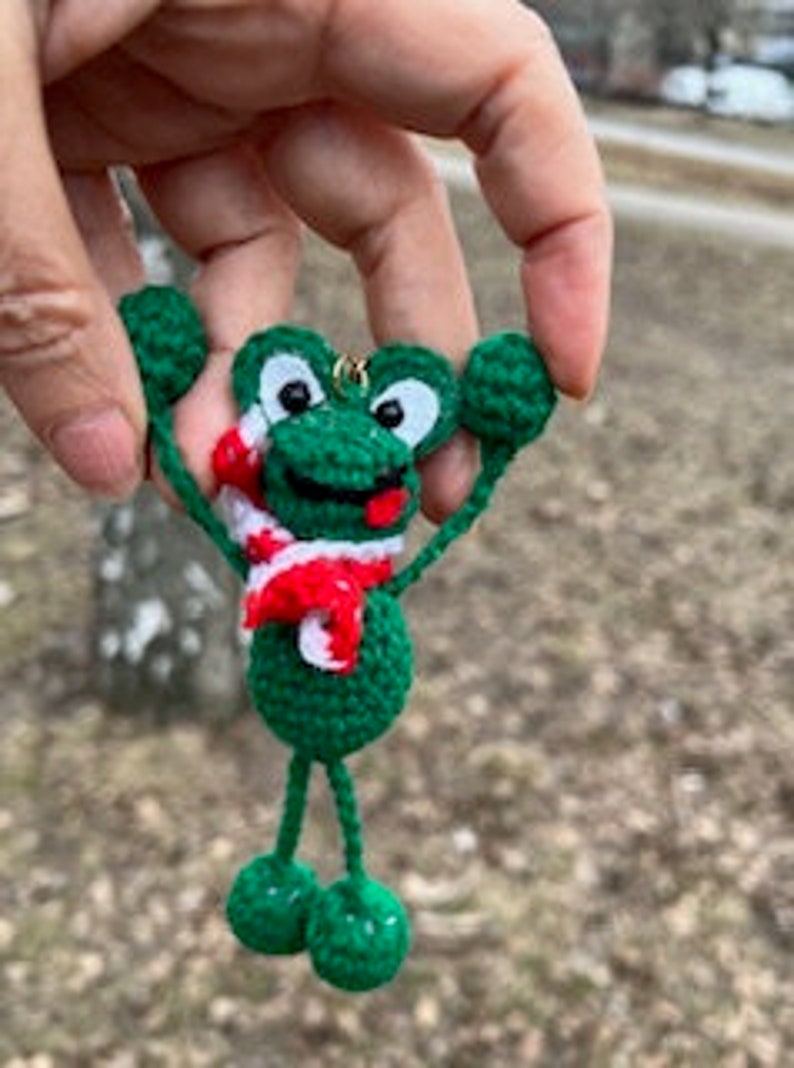 Mini Crochet Frog Keychain Pattern, Amigurumi Frog Crochet Pattern ...