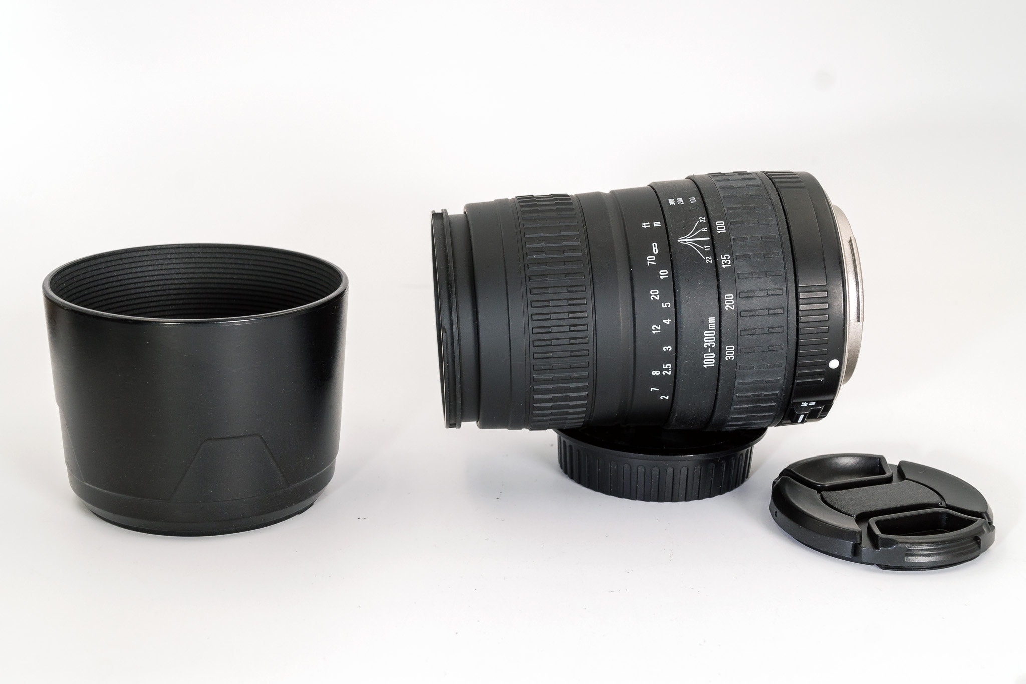 Sigma Autofocus 100-300 mm f4.5-6.7 DL Lens. Canon mount. With both ...