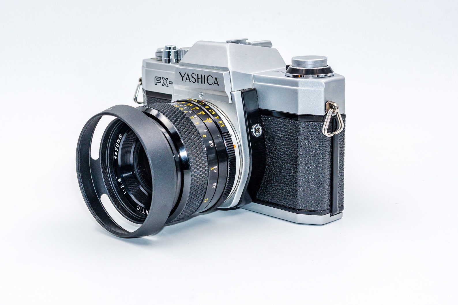 YASHICA FX-2 With 28mm F2.8 Automatic Prime Yashica Lens | Etsy