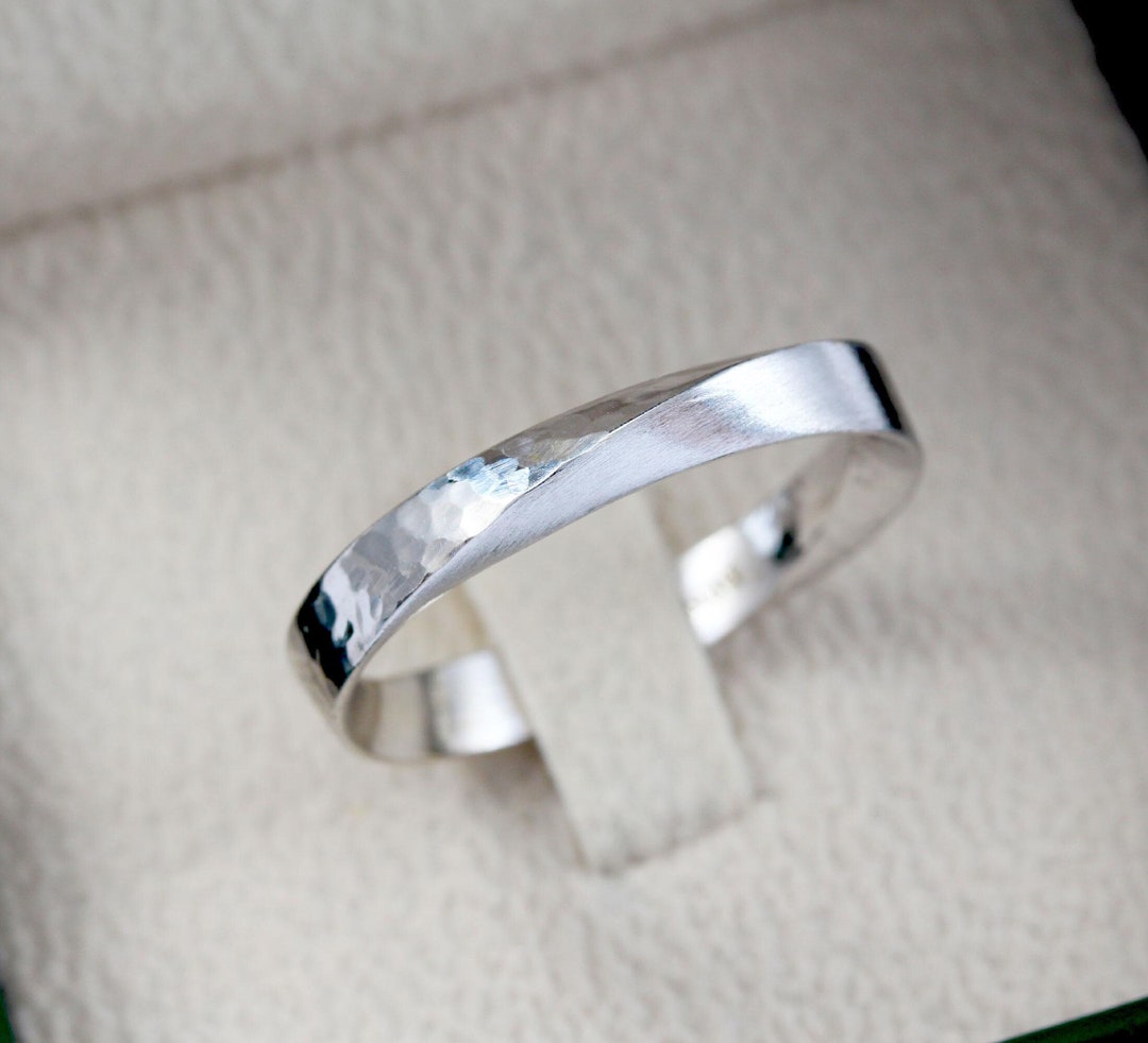 Mens Wide Twisted Hammered Mobius Wedding Band , Sterling Silver 4 Mm Mobius Wedding Band, Men's ...