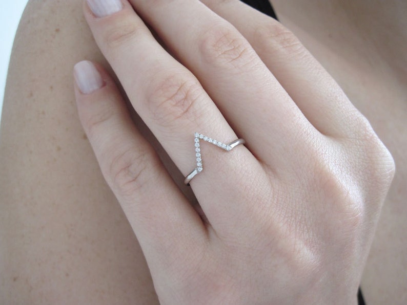Chevron Diamond Ring Curved Wedding Band Pave V Ring - Etsy