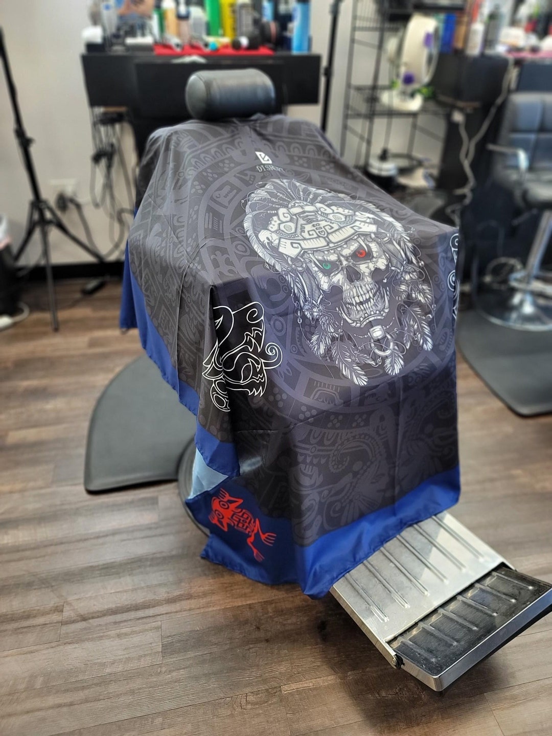 LUXURY Aztec Pro Cape by DISRUPT: Oversize BARBER 60x 70 Cape - Light ...