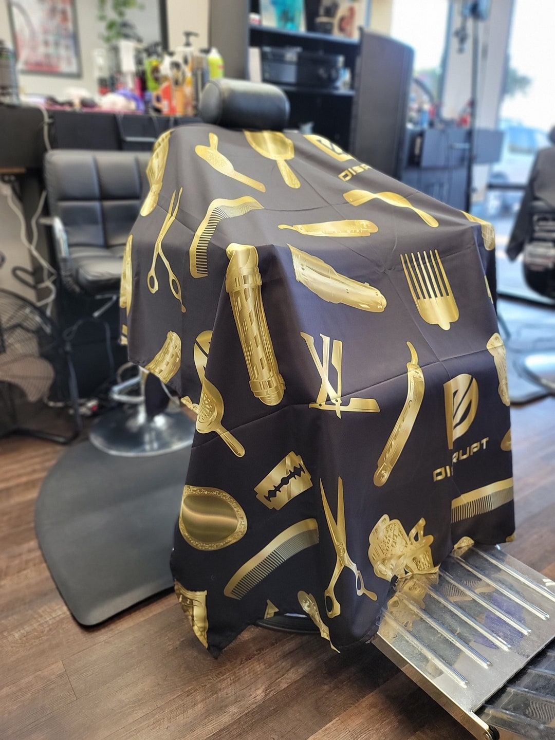 LUXURY Classic Tools Pro Cape by DISRUPT: Oversize BARBER 60x 70 Cape ...