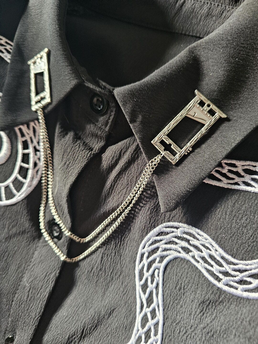 Collar Pin Chain. Guillotine Collar Pins. Lapel Pins. Silver Collar ...