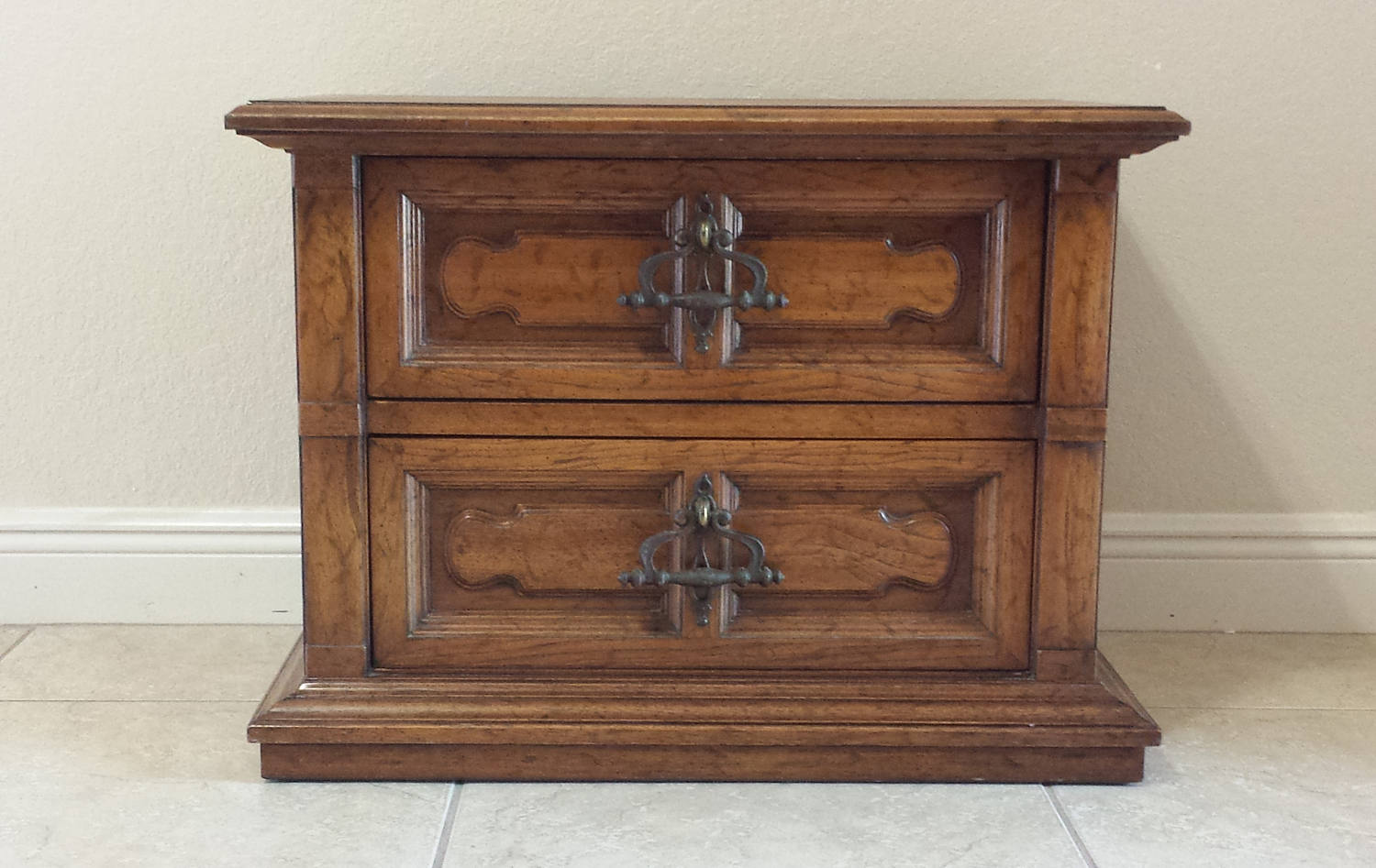 DREXEL HERITAGE NIGHTSTAND