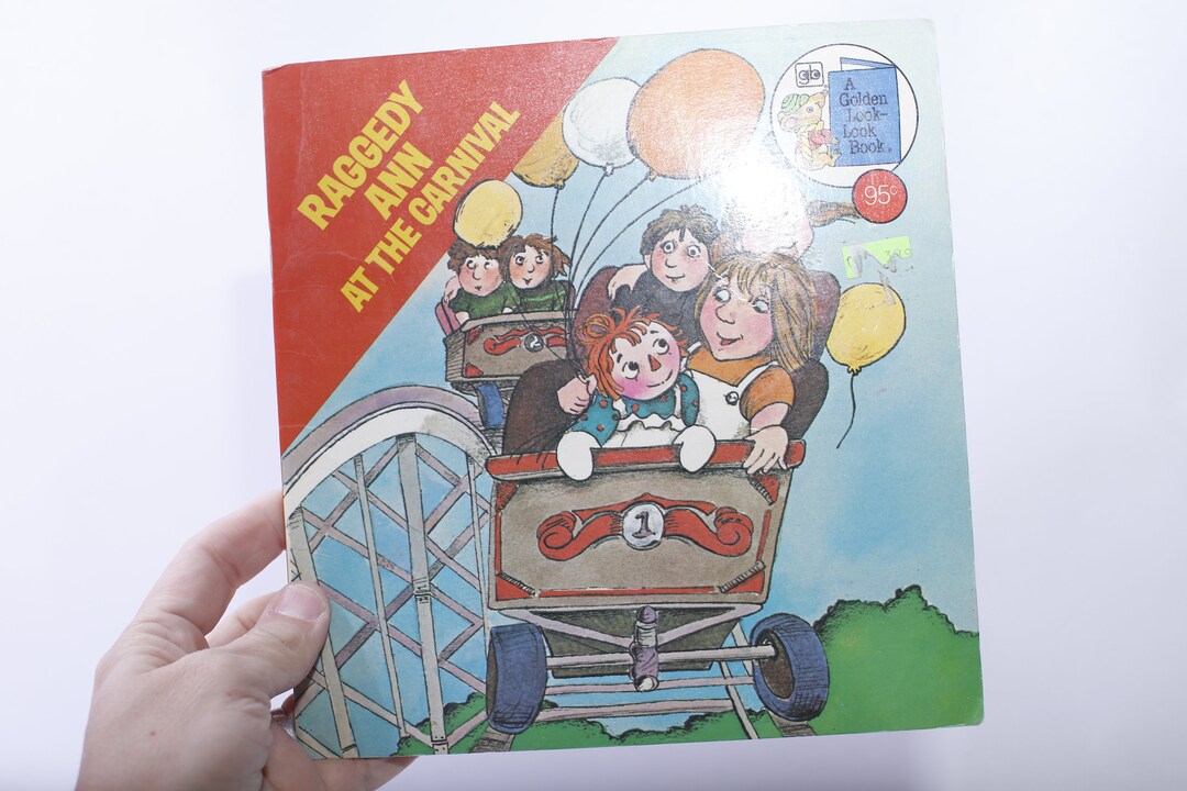 Raggedy Ann at the Carnival, Patricia Thackray, Picture Book, 1977 ...