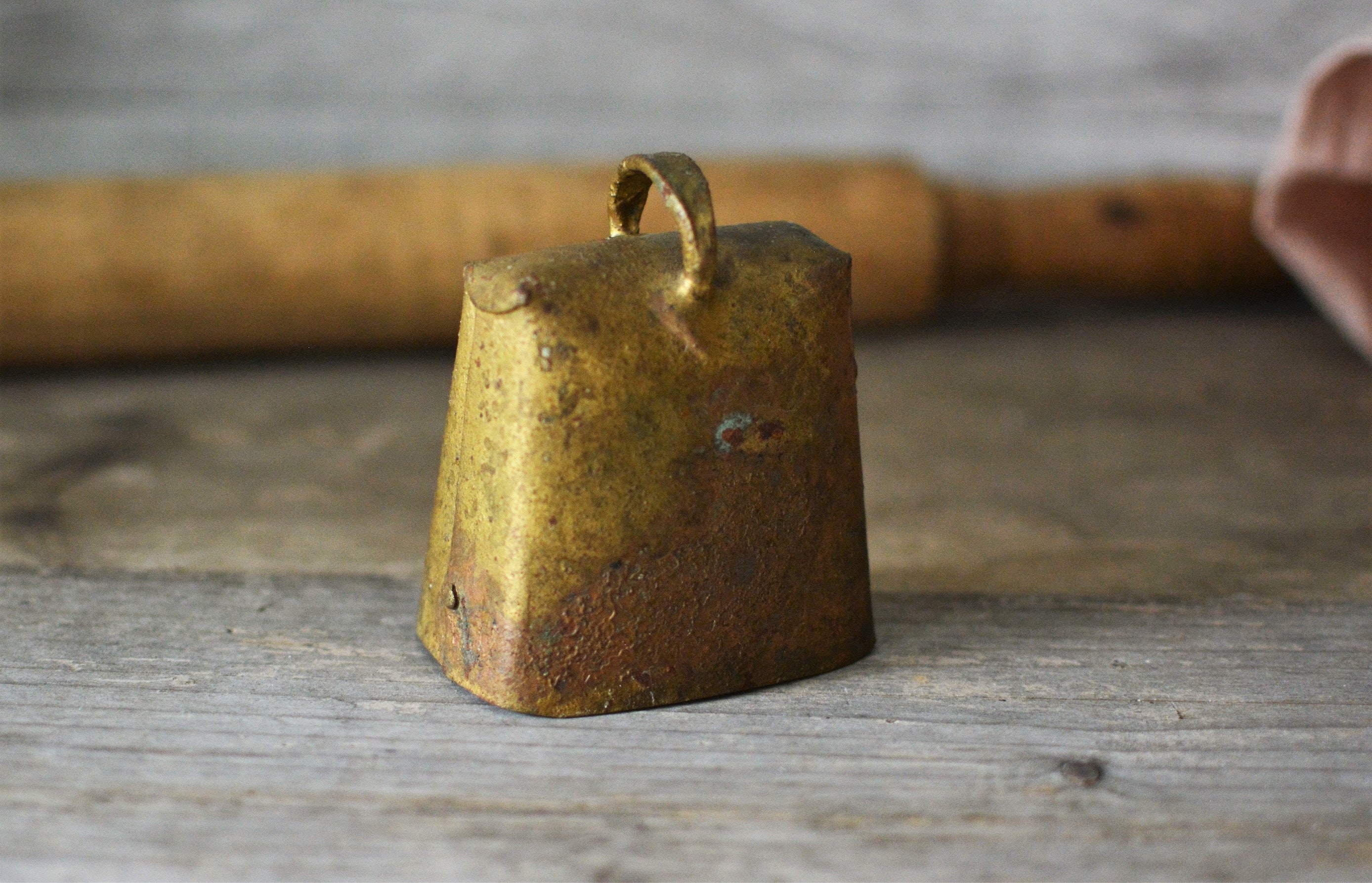 Antique Hammered Bell, Unique Sheep Bell, Cottage Garden Decoration ...