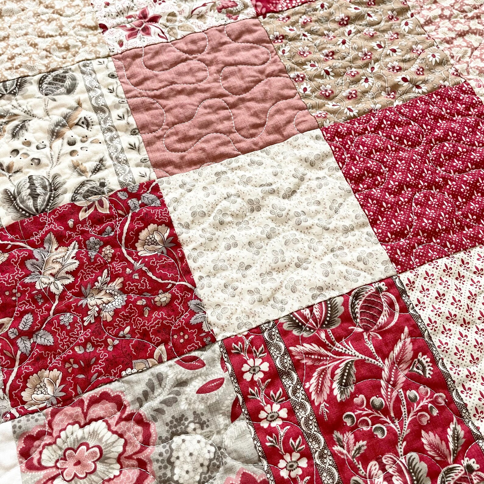 Chateau De Chantilly Patchwork Quilt/elegant Lap Quilt/50”x58” - Etsy