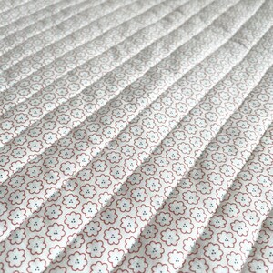 Strawberry & Cream Patchwork Quilt: Cotton Lap Quilt (44''x44'') - Etsy