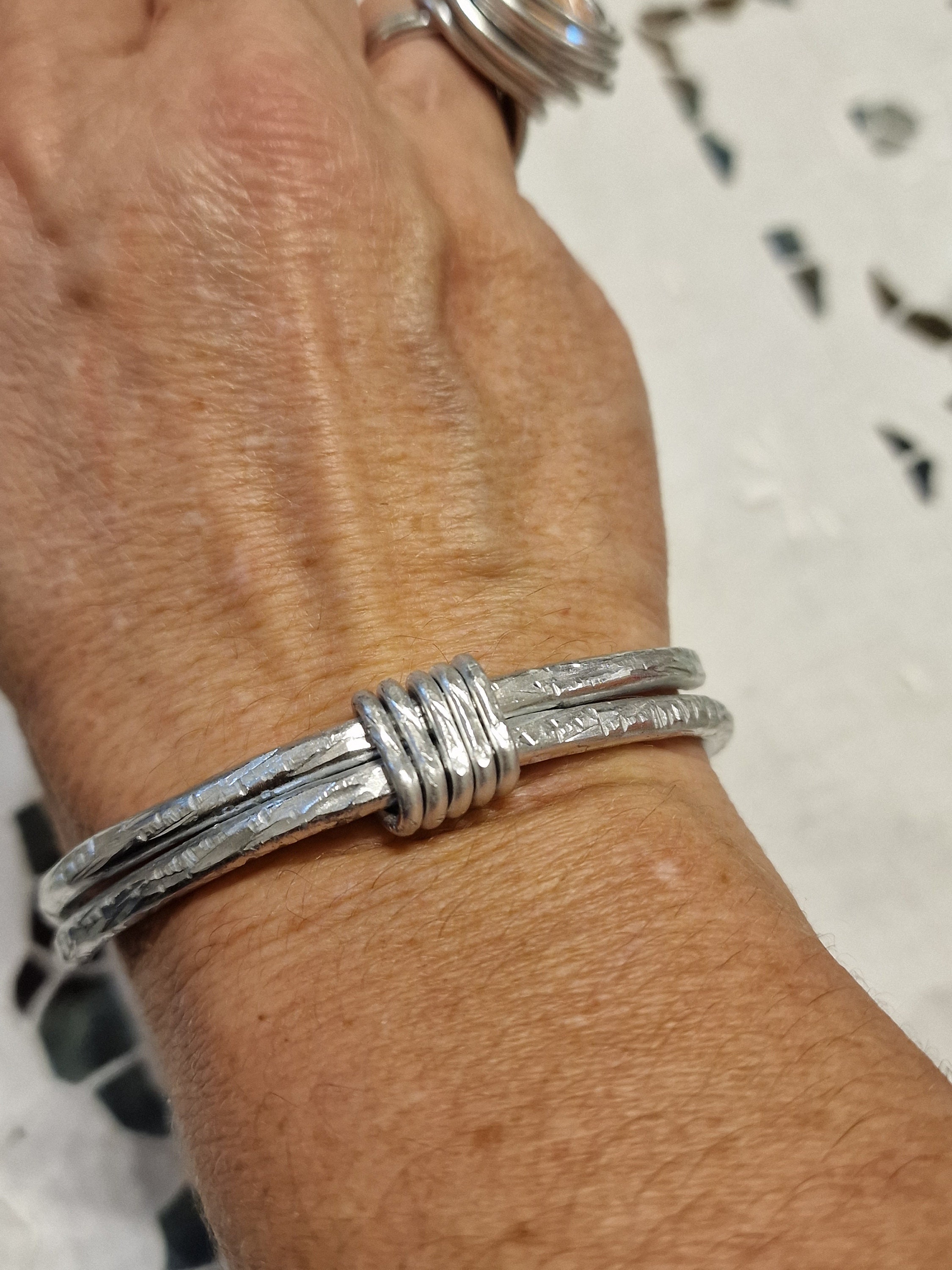 Aluminium bangles store