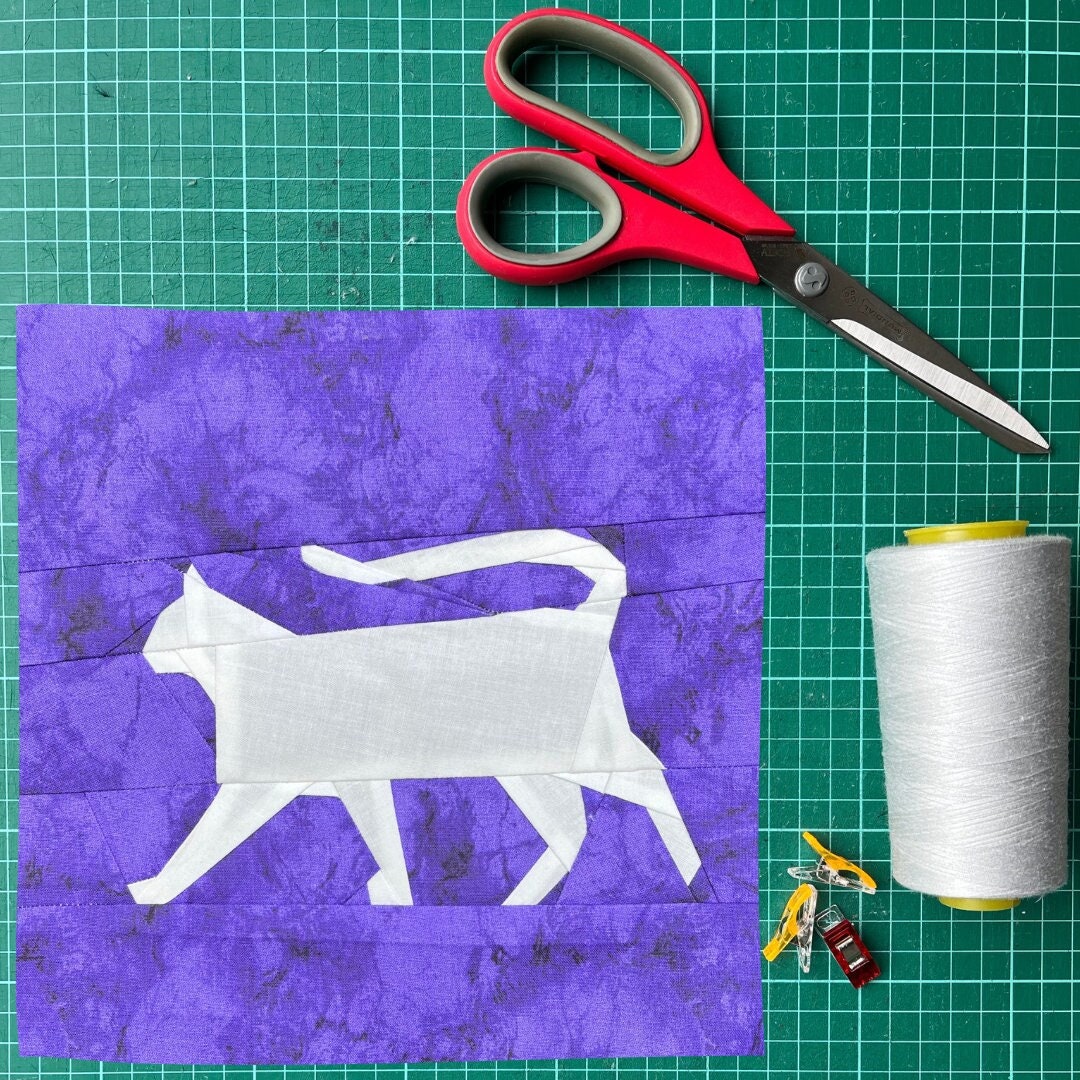 FPP Pattern Cat 2 Silhouette Foundation Paper Piecing 25x25cm or 10 ...