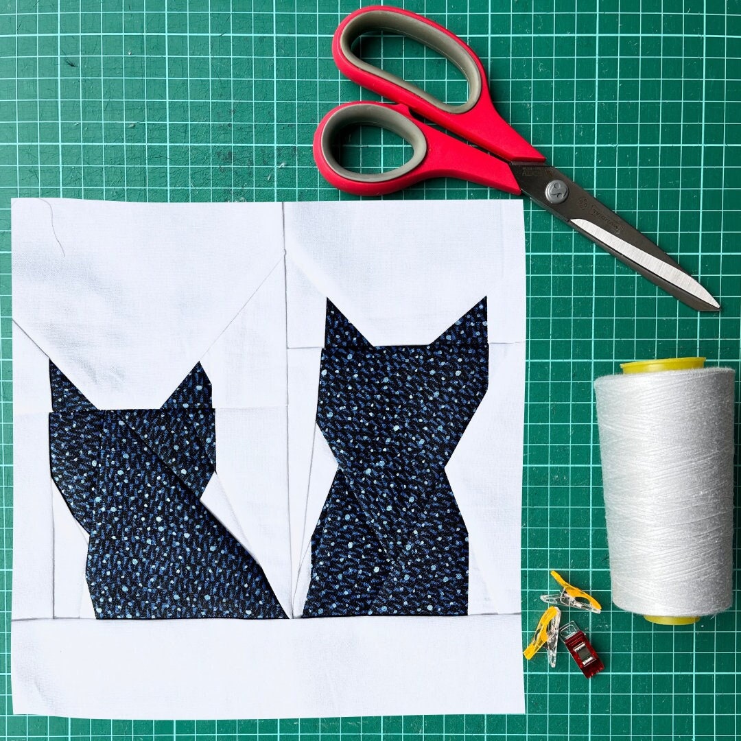 FPP Pattern Cat 9 Silhouette Foundation Paper Piecing 25x25cm or 10 ...