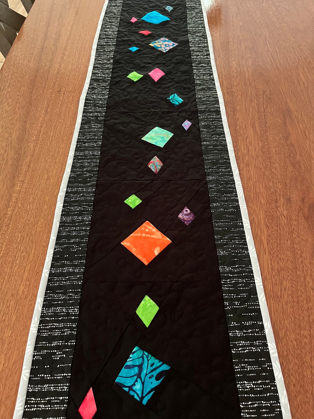 FPP Pattern Table Runner Quilted Cascade of Diamonds Table Runner ...