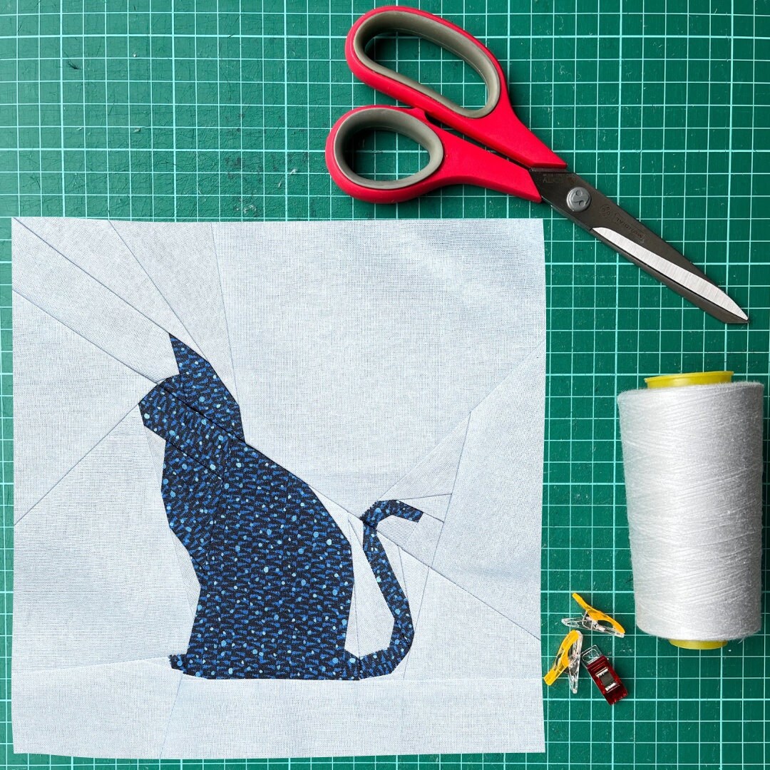 FPP Pattern Cat 1 Silhouette Foundation Paper Piecing 25x25cm or 10 ...