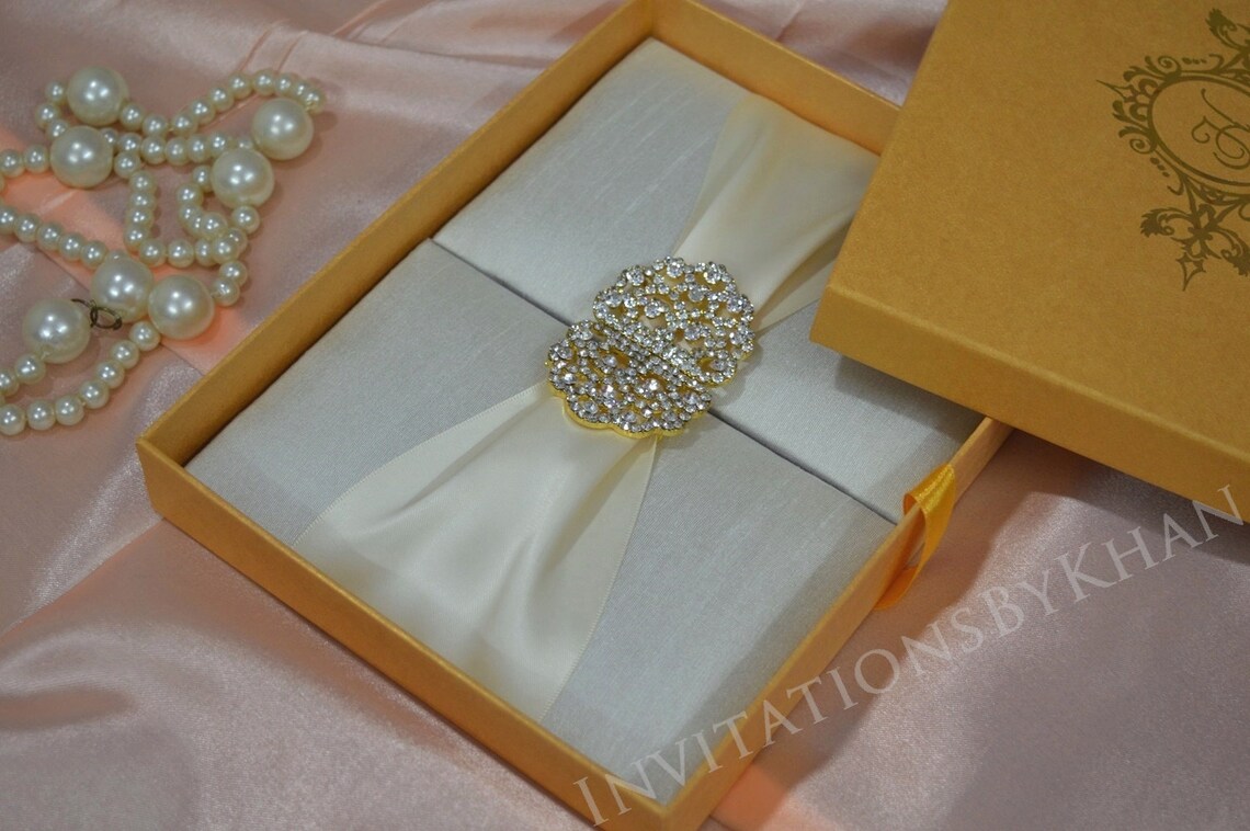 Silk Hardcover Folio Invitation Wedding Invitation Box | Etsy