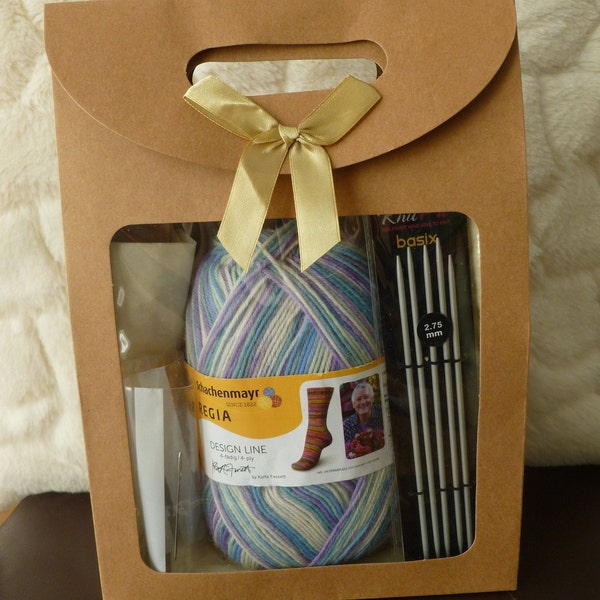 Knitting Kit - Etsy
