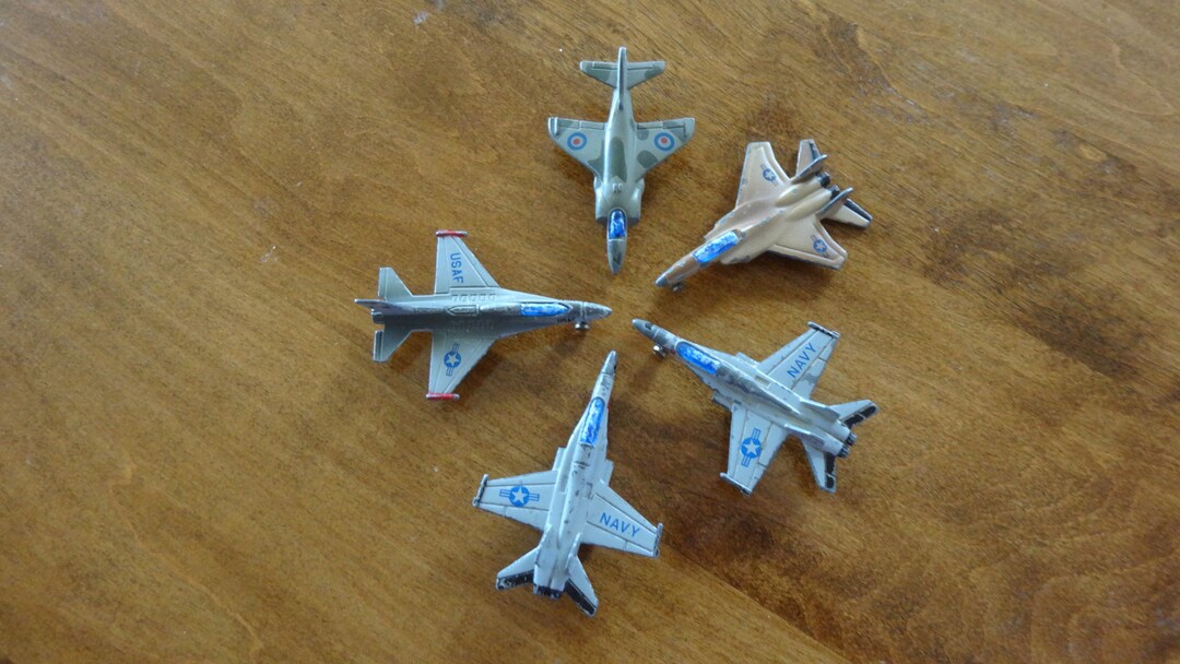 6 Vintage Tiny Fighter Planes Jets Airplane Aviation Collector Toys Air ...