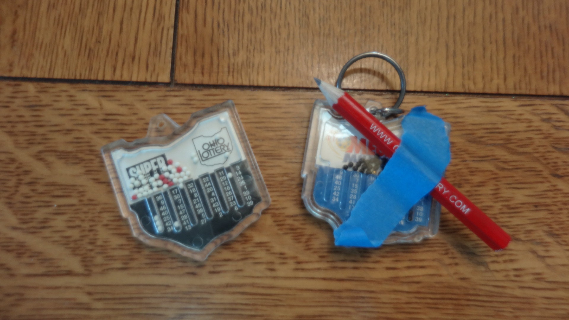 2 OHIO LOTTERY Plastic Keychains Souvenir Miniature Super - Etsy Nederland